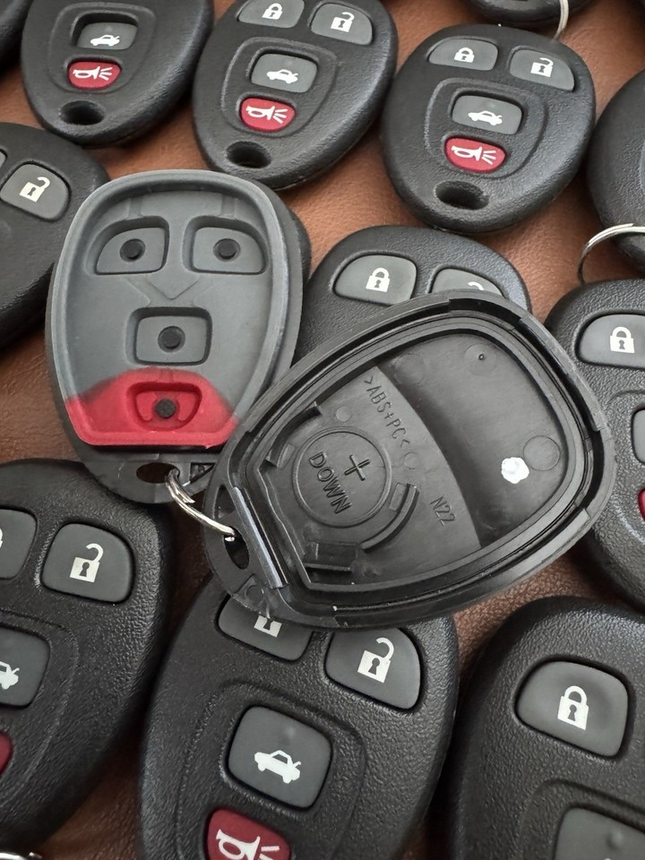 Lot Of 25 Oem Shells - GM Remote Keyless Key Fob - 15912859 - OUC60270 ...