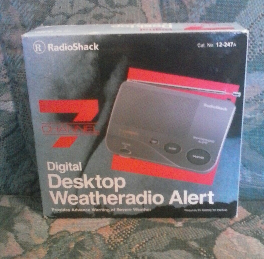 DIGITAL DESKTOP WEATHERADIO Severe ALERT 12-247A Radio Shack Radio ...