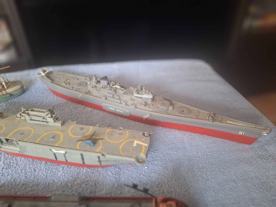 Small lot of model ships in various states of completion with misc ...