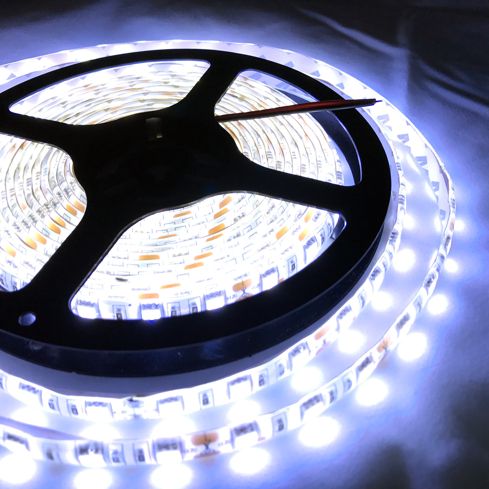 Cool White 5M 5050 SMD 300 LED Waterproof Flexible DC 12V Led Strip ...