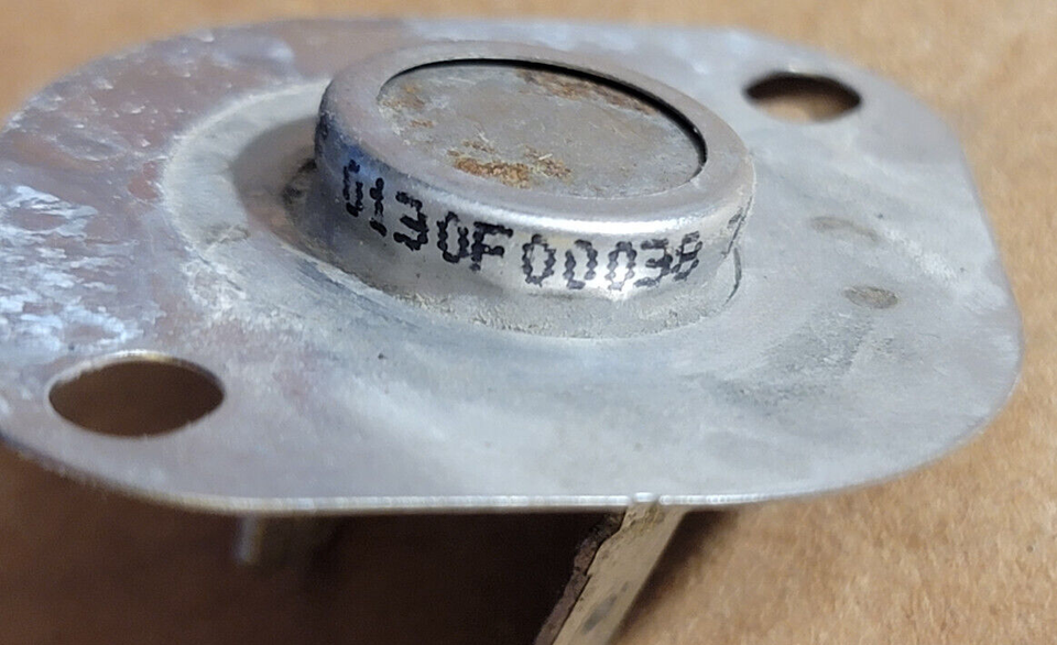 Goodman CS-7SA Furnace Rollout Limit Switch 0130F00038 | eBay