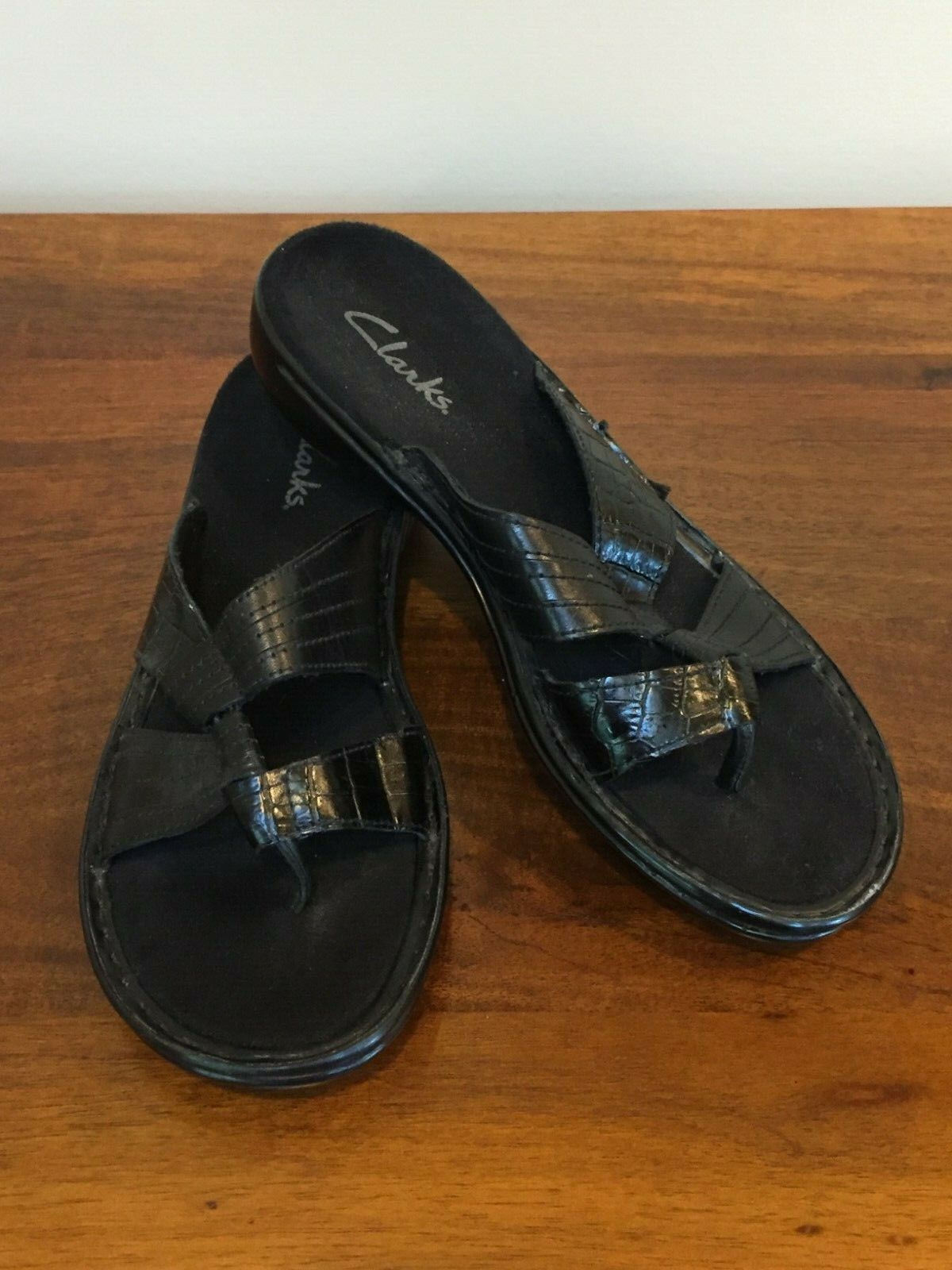Clarks Women’s MANTIS Black Leather Thong Sandal Size 7M | eBay