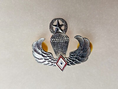 (P52) Airborne Paratrooper Badge from Phillipines, Beautiful Wing ...
