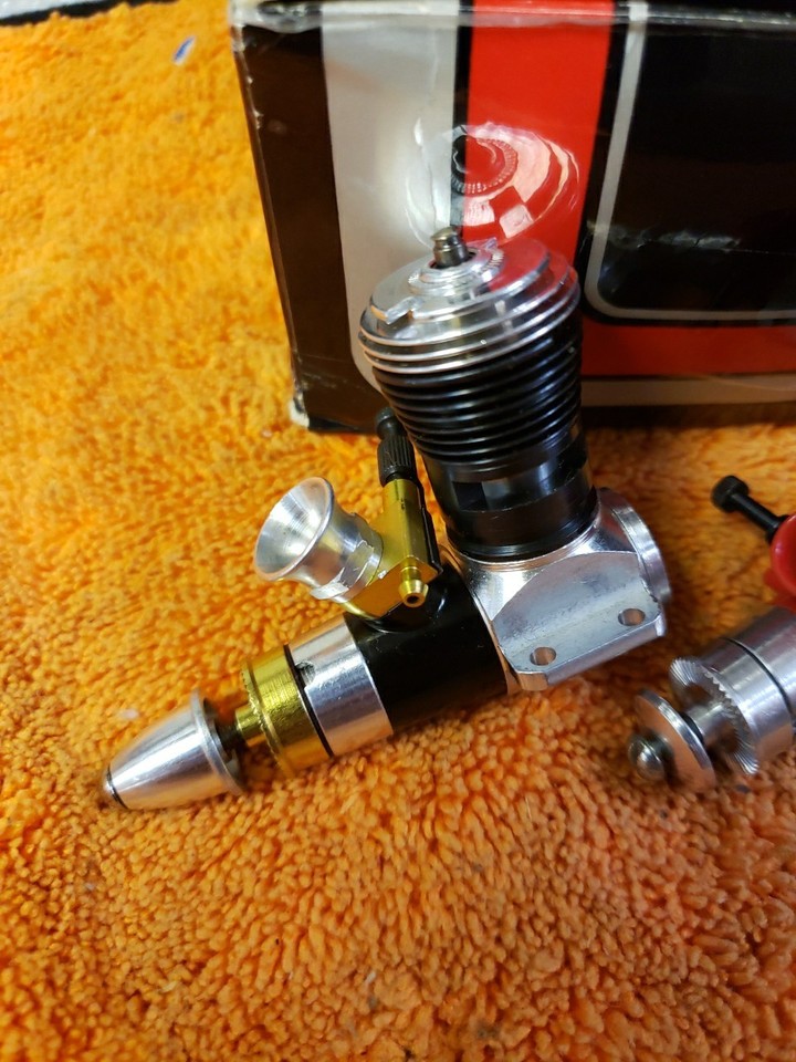 Cox .090 - COX engine - Lot Of Two COX 09 motors - New | eBay