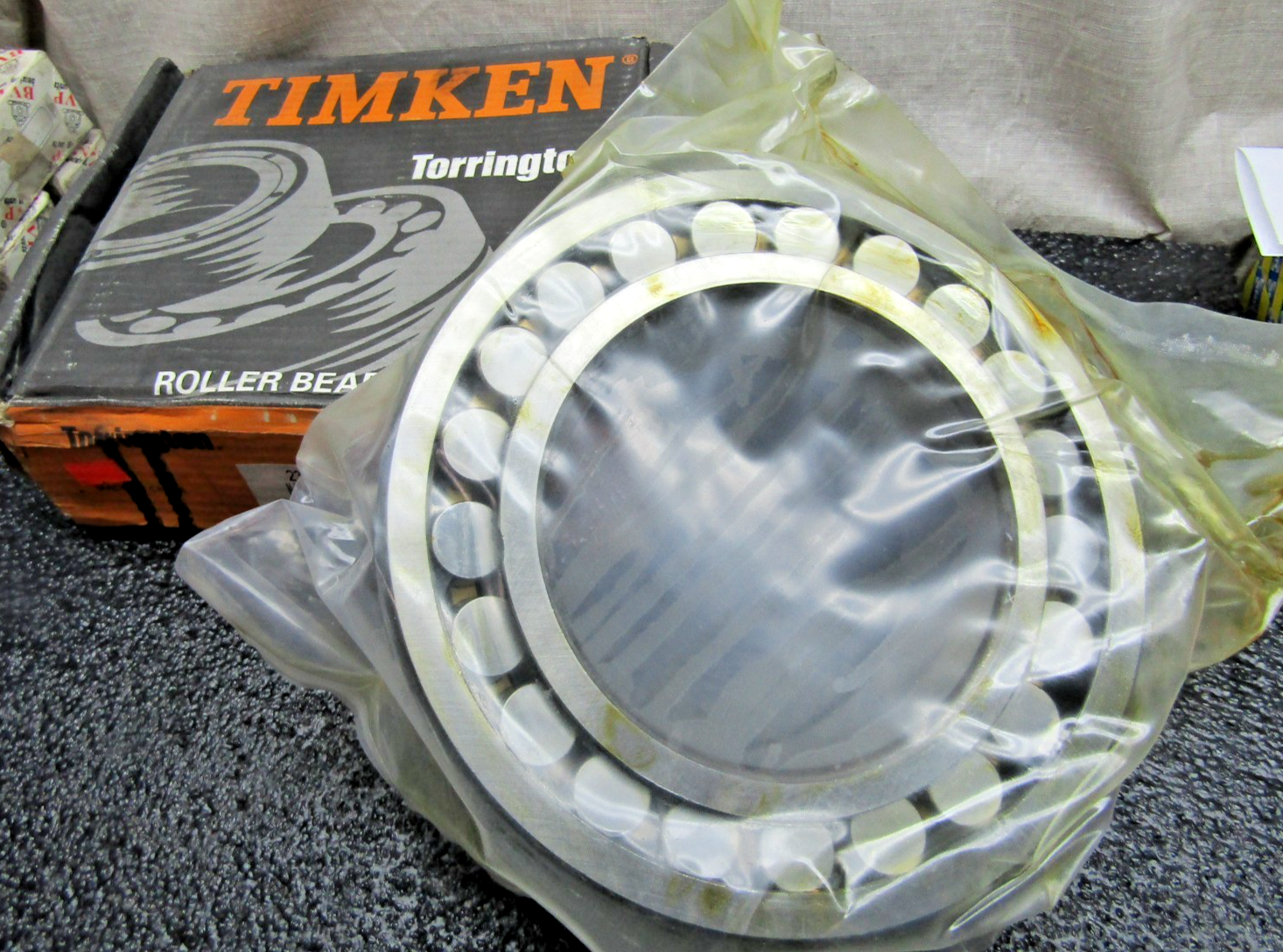 Timken Torrington 23124 YM W33 120mmX 200mmX 62mm Spherical Roller ...
