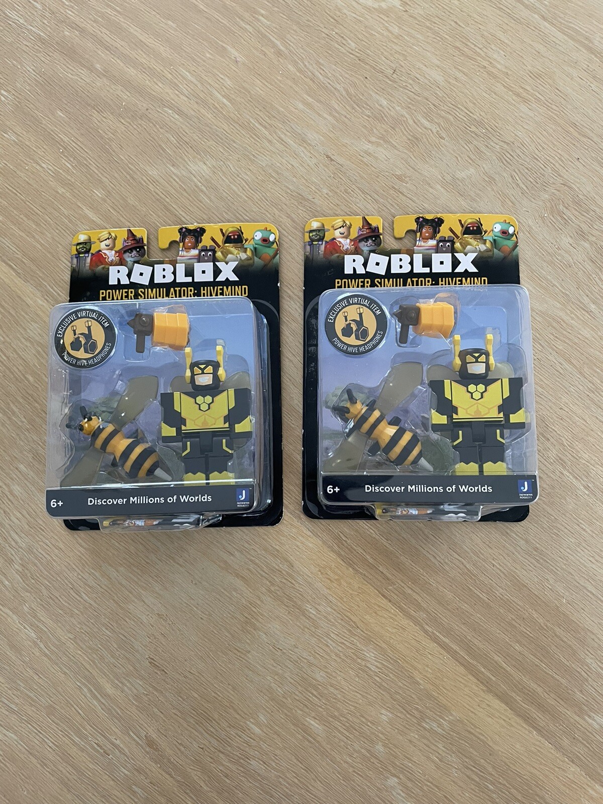 NIB (2) Roblox Power Simulator HIVEMIND Figure + Virtual Item Token ...