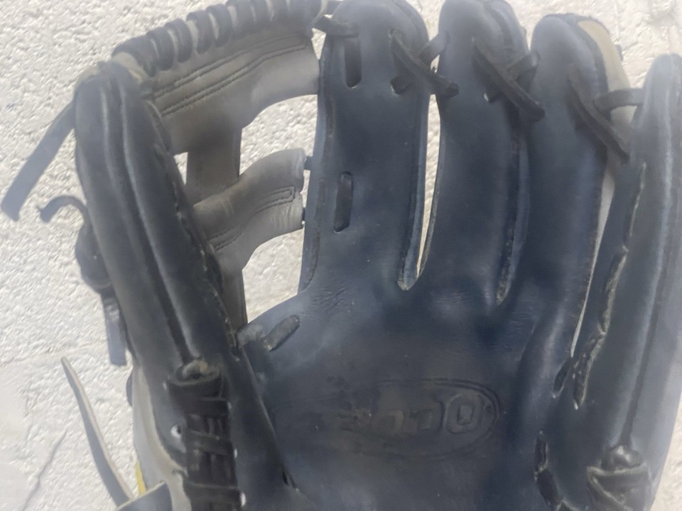 Wilson A2000 D4 11.5” Infield Baseball Glove Japan Pro-Stock | eBay