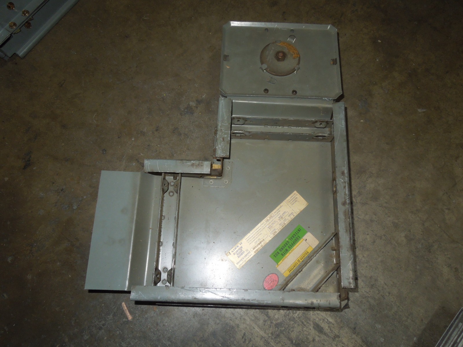 Square D I-Line II AF2516GLFM13 Flatwise Elbow W/ Joint Pack 1600A 3ph ...