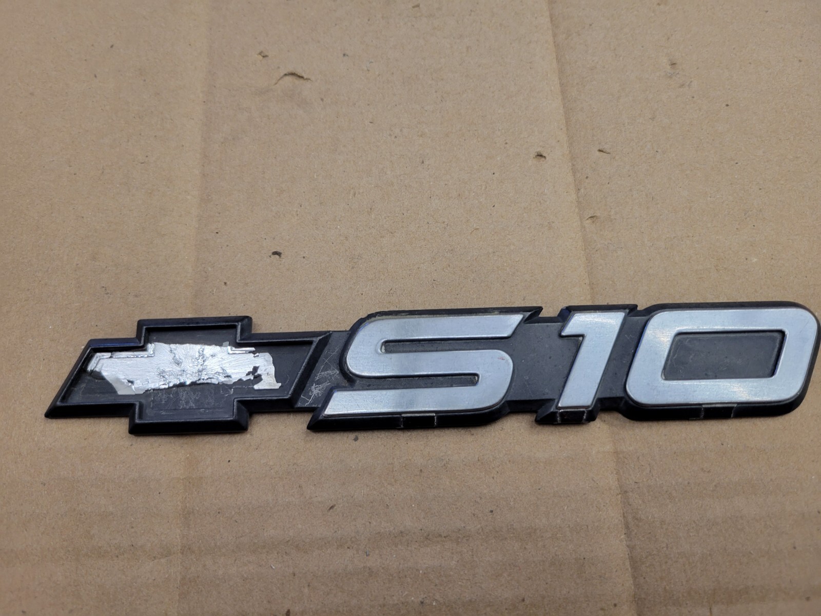 Chevy Chevrolet S10 Door Tailgate Badge Emblem OEM Silver for sale ...