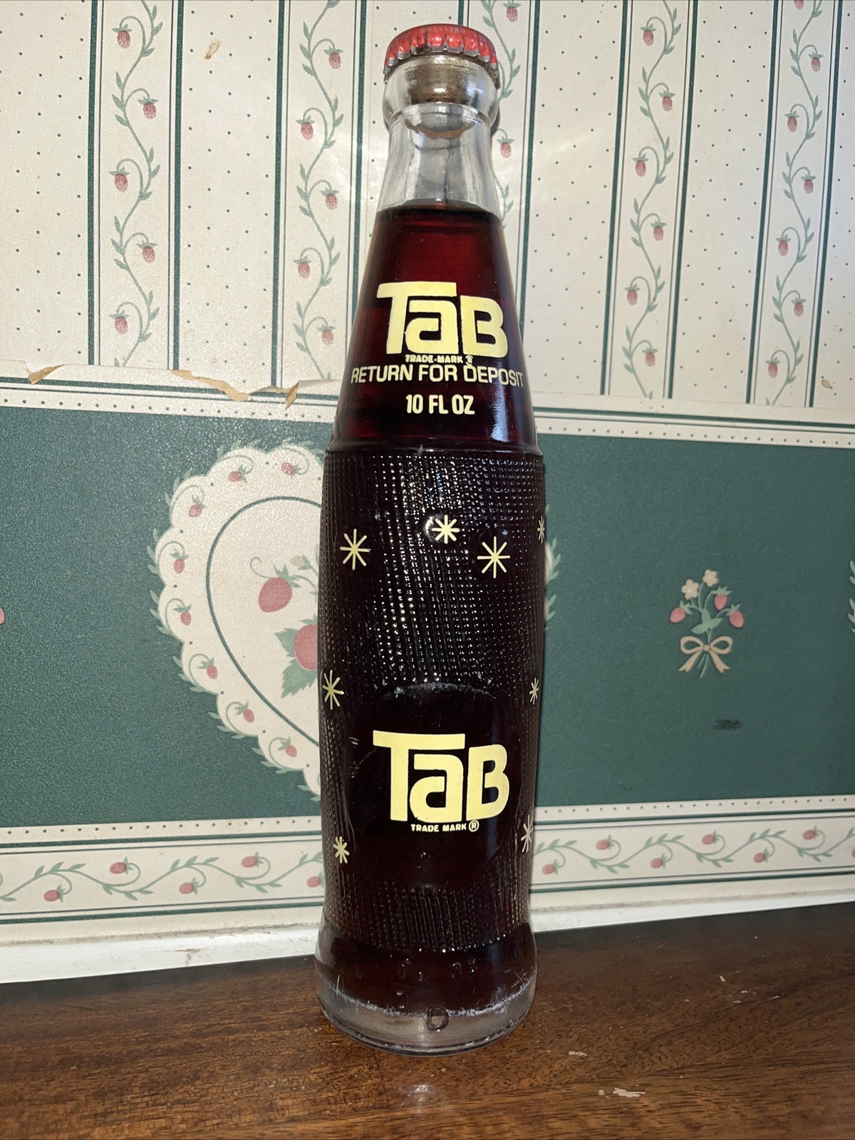 Full 10 Oz. Tab Soda Bottle, Made By Coca Cola, Return Bottle | eBay