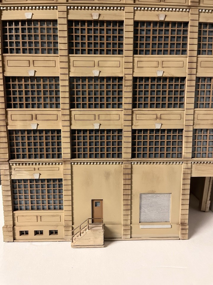 Walthers HO Scale Hardwood Furniture Factory Built Custom Weathered | eBay