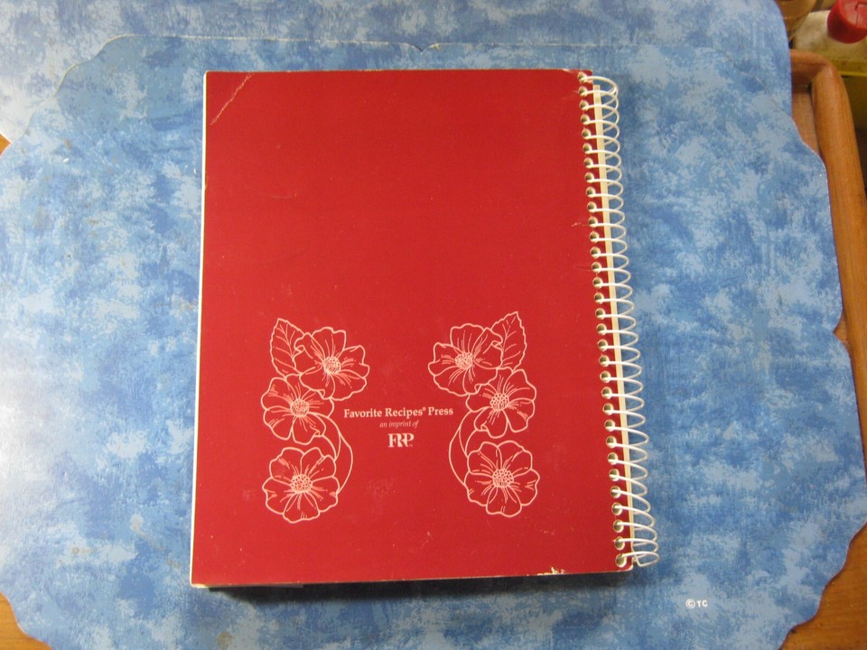 WOMEN OF GOOD TASTE COOKBOOK Beta Sigma Phi SPIRAL SC 1998 VGC ...