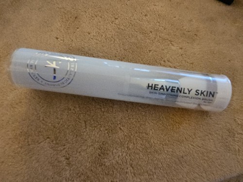 It Cosmetics Heavenly Skin Skin-Smoothing Complexion Brush #704 New in ...