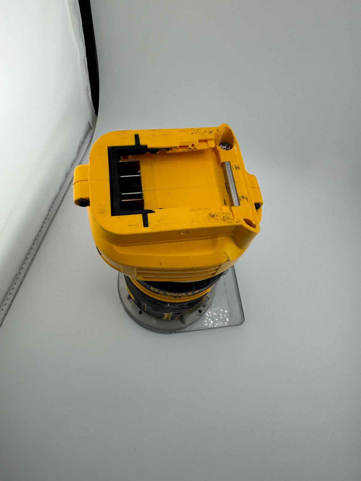 DEWALT DCW600 20V MAX XR CORDLESS COMPACT ROUTER - (TOOL ONLY ...