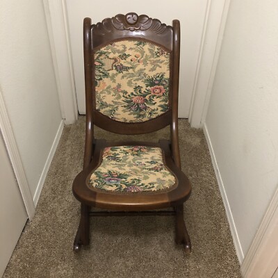 1900-1950 - Antique Rocking Chairs