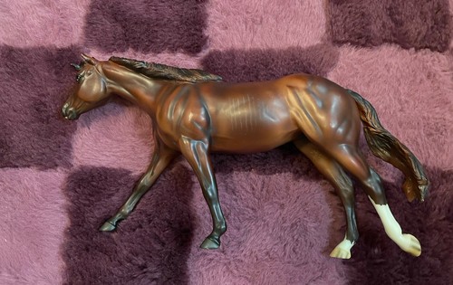 Breyer Traditional Model “Don't Look Twice” #1737 Roxy Cutting Quarter ...