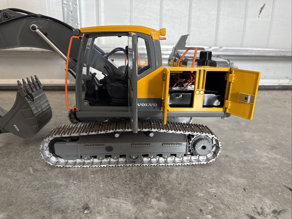 Double E Hobby E010 1:14 RC Excavator Volvo 2.4G 24CH Remote Control | eBay