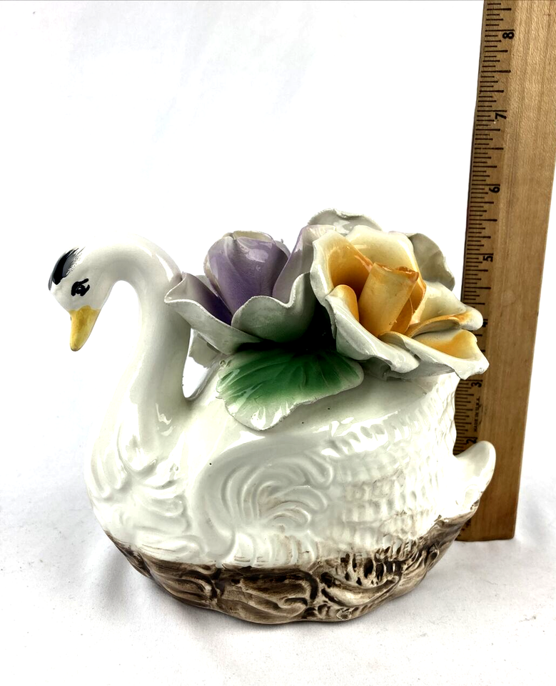 Capodimonte Italiano Swan With Roses Made In Italy Vintage 5 1/2" X 6 3 ...