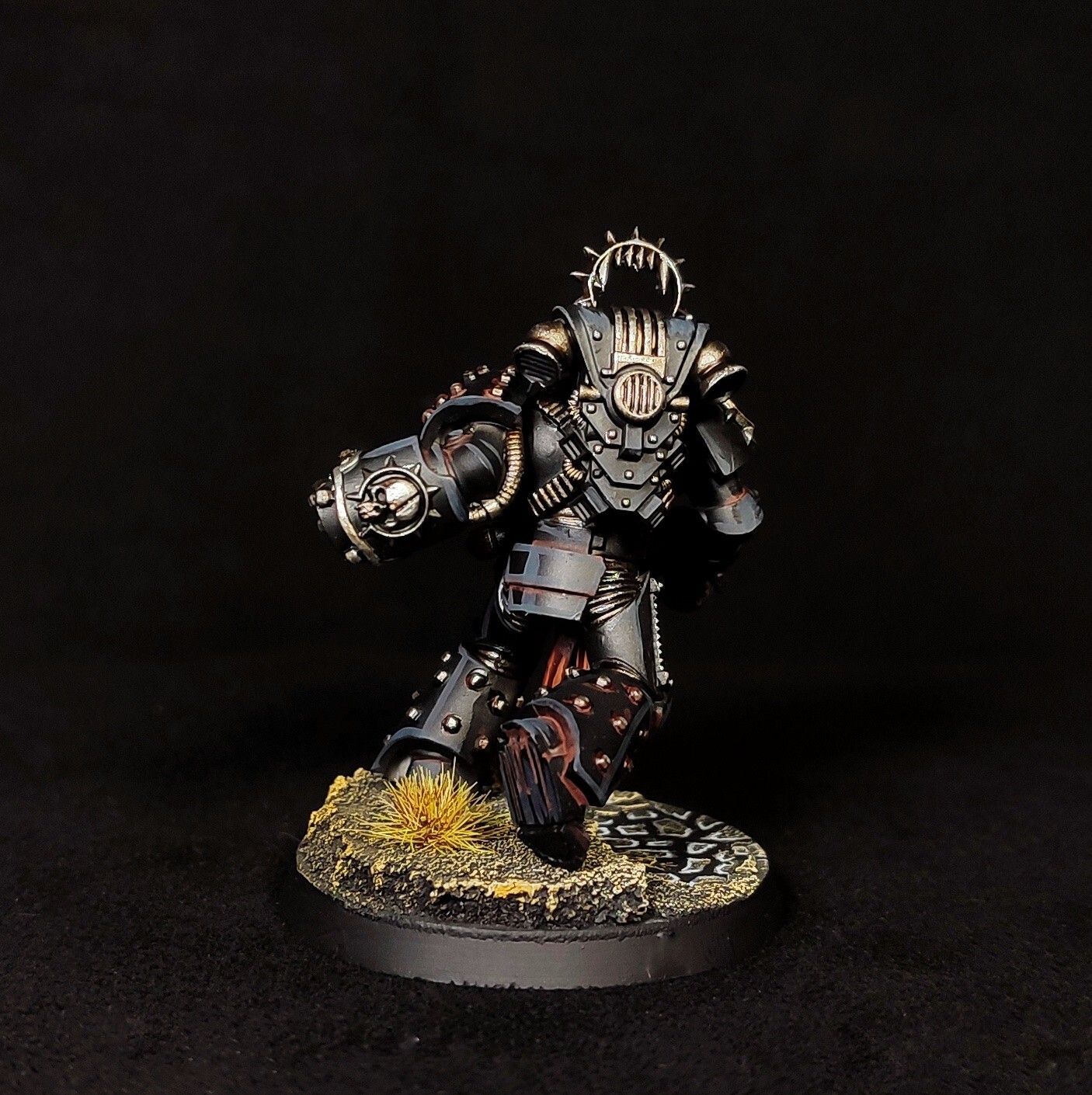 Endryd Haar, the Riven Hound World Eaters painted Warhammer 40k Horus ...