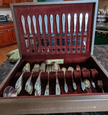 Community Plate Silverware Set with Wood Case & Serving Pieces | eBay
