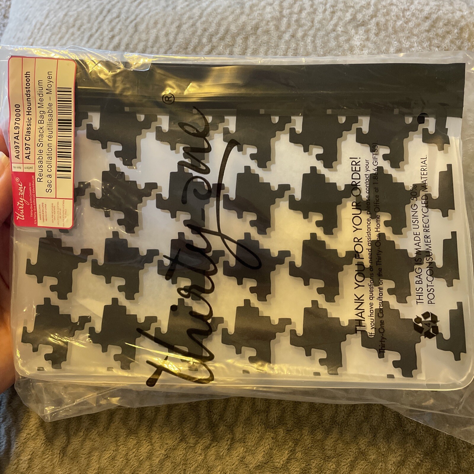 New Thirty One Reusable Snack Bag Medium - Classic Houndstooth | eBay