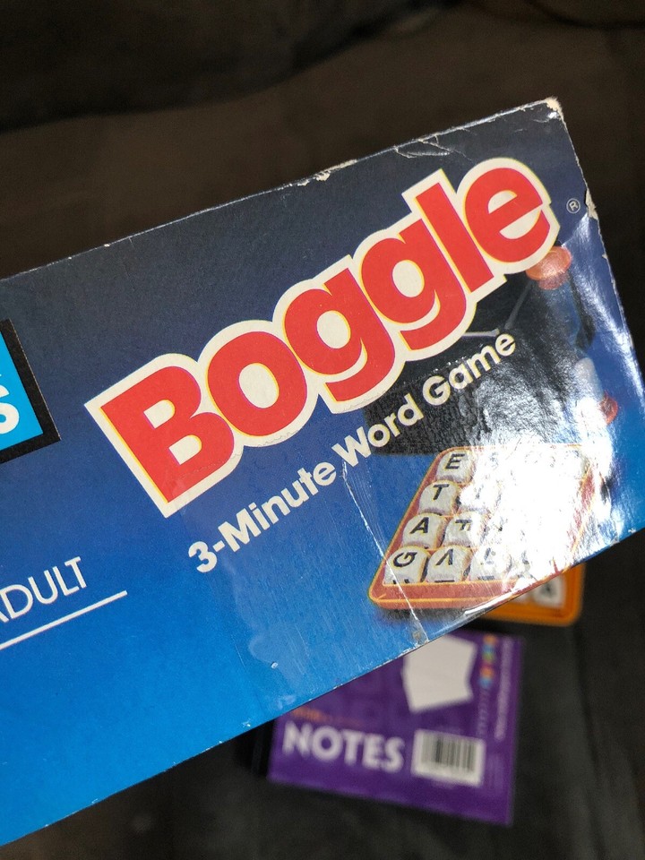 BOGGLE 3 Minute Word Game w/16 LETTER CUBES, Sand TIMER - No ...