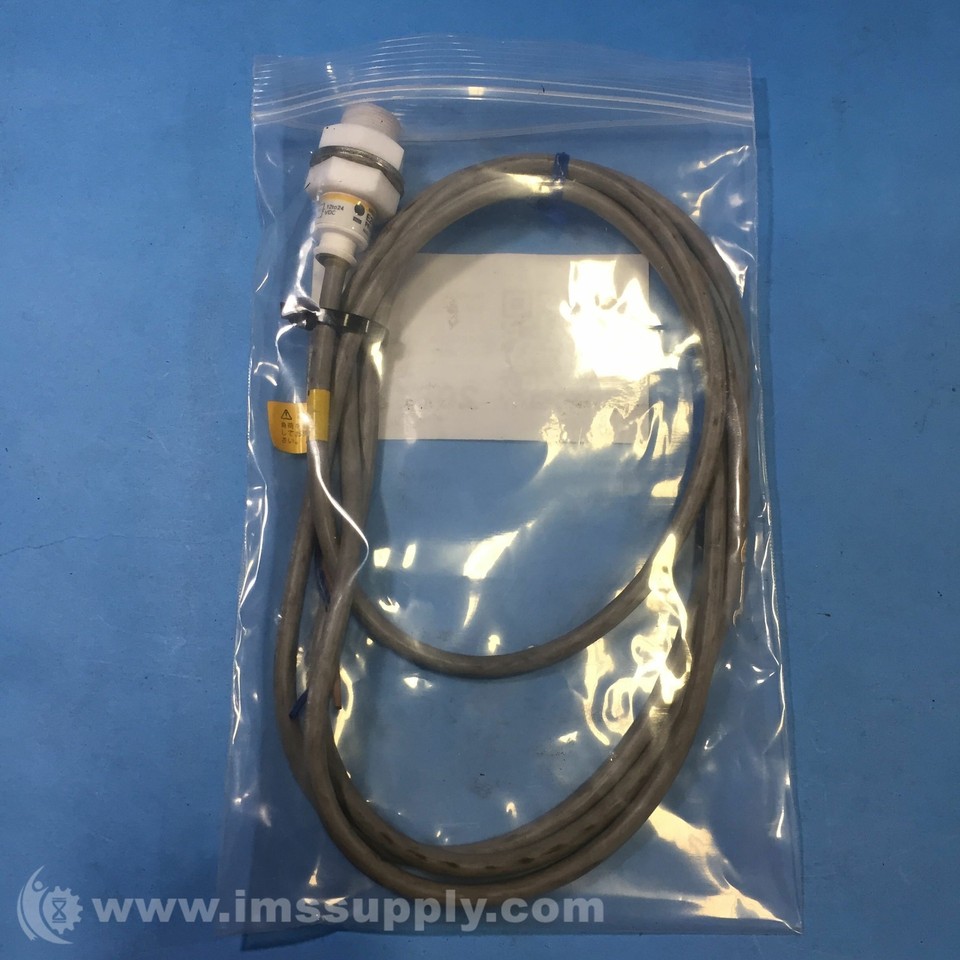 Omron E2FQ-X5D1 2M Proximity Sensor USIP | eBay