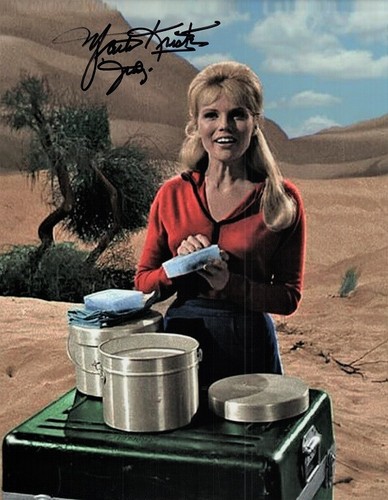 MARTA KRISTEN Lost In Space Original Autographed 8X10 Photo #29 | eBay