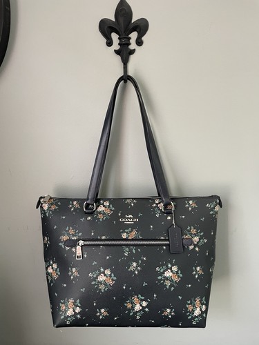 COACH Gallery Tote Rose Bouquet Floral Flowers Midnight Blue Leather w ...