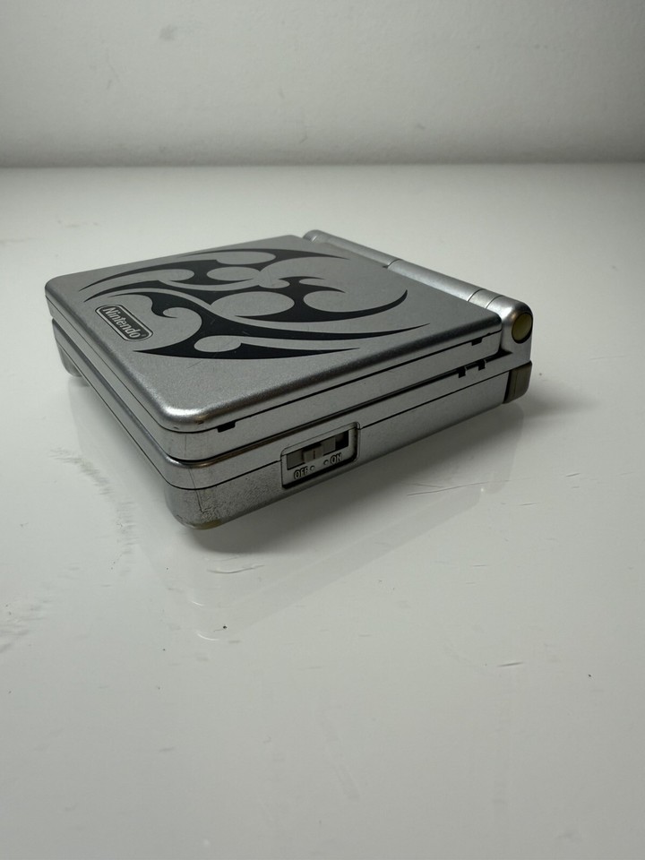 Nintendo Game Boy Advance SP Tribal Limited Edition | eBay.de