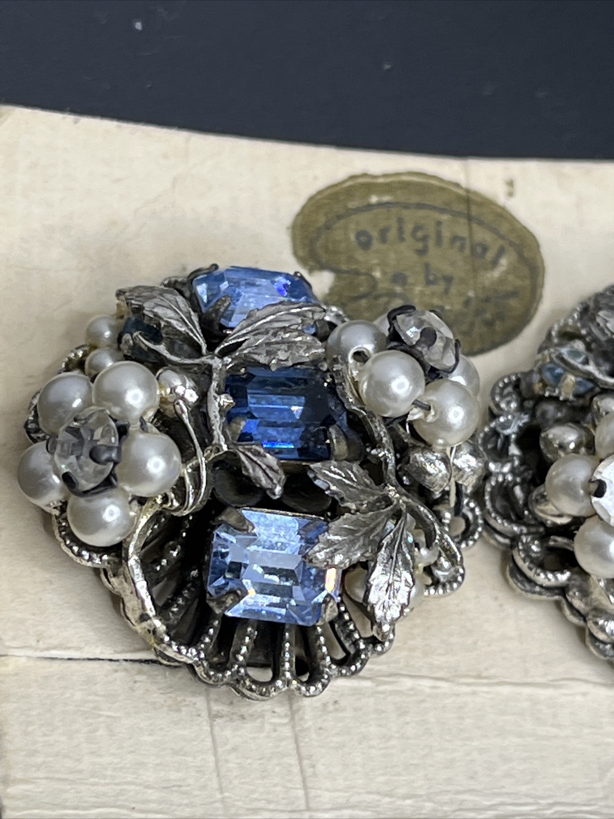 Vintage Signed ORIGINAL BY ROBERT Blue Rhinestone, Pe… - Gem