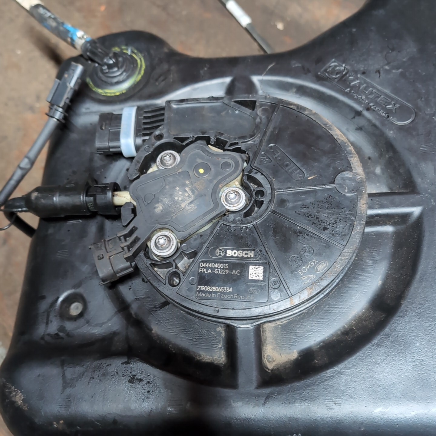 2019 LAND ROVER RANGE ROVER DISCOVERY 5 ADBLUE TANK 3.0 DIESEL FPLA ...