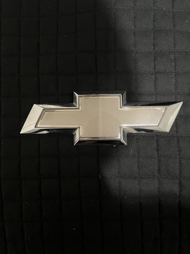 Chevy trunk emblem badge decal logo gold bowtie Malibu Impala OEM ...