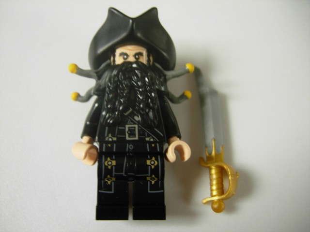 LEGO PIRATES of the CARIBBEAN CAPTAIN BLACKBEARD MINIFIG from SET 4195 ...