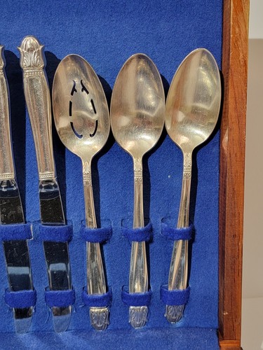 52 Pcs Holmes & Edwards Inlaid IS Danish Princess Silverplate ...