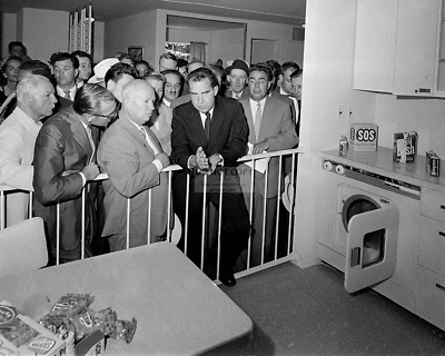 RICHARD NIXON & NIKITA KHRUSHCHEV IN "KITCHEN DEBATE" 1959 - 8X10 PHOTO ...