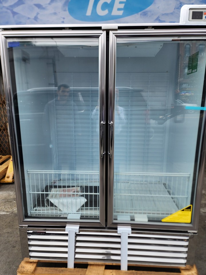 Turbo Air TGIM-49-N 54" Indoor Ice Merchandiser w/ Bottom Mount ...
