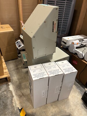 Newport Oriel Xe Arc Solar Simulator with Power Supply, 1000 W, 6 x 6 ...