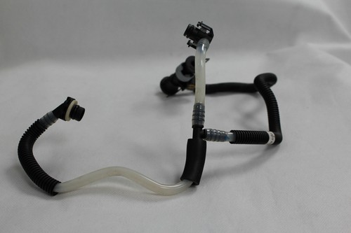 NEW Mercedes-Benz OM612 270 Diesel Engines - "T Piece" Fuel Pipe ...