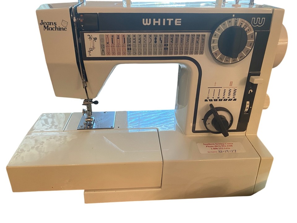 White 1099 Jeans Machine Sewing Machine with Foot Pedal & Cover | eBay