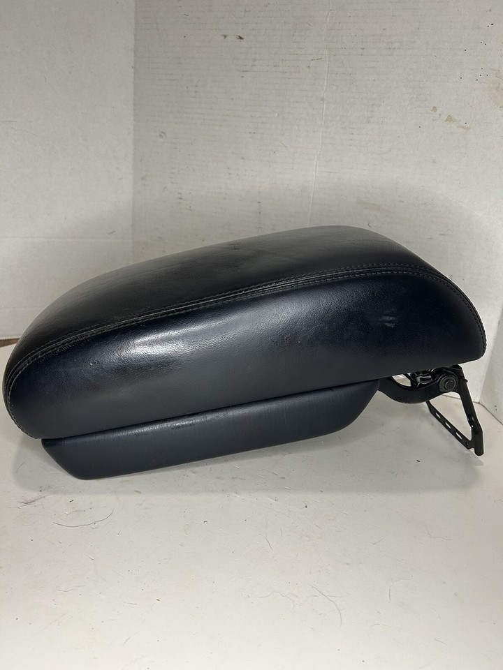 95 96 97 98 99 00 LEXUS LS400 CENTER CONSOLE BLACK LEATHER ARM REST LID ...