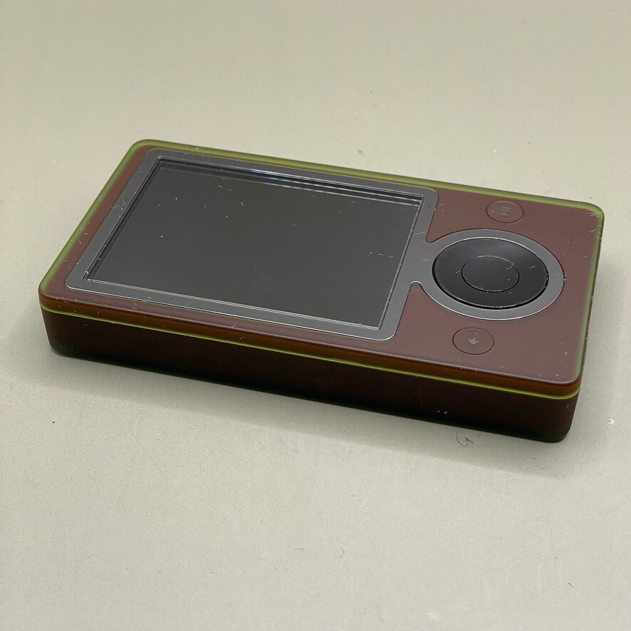 Zune Brown Model 1091 30GB MP3 Player & RADIO With charge cord - WORKS ...