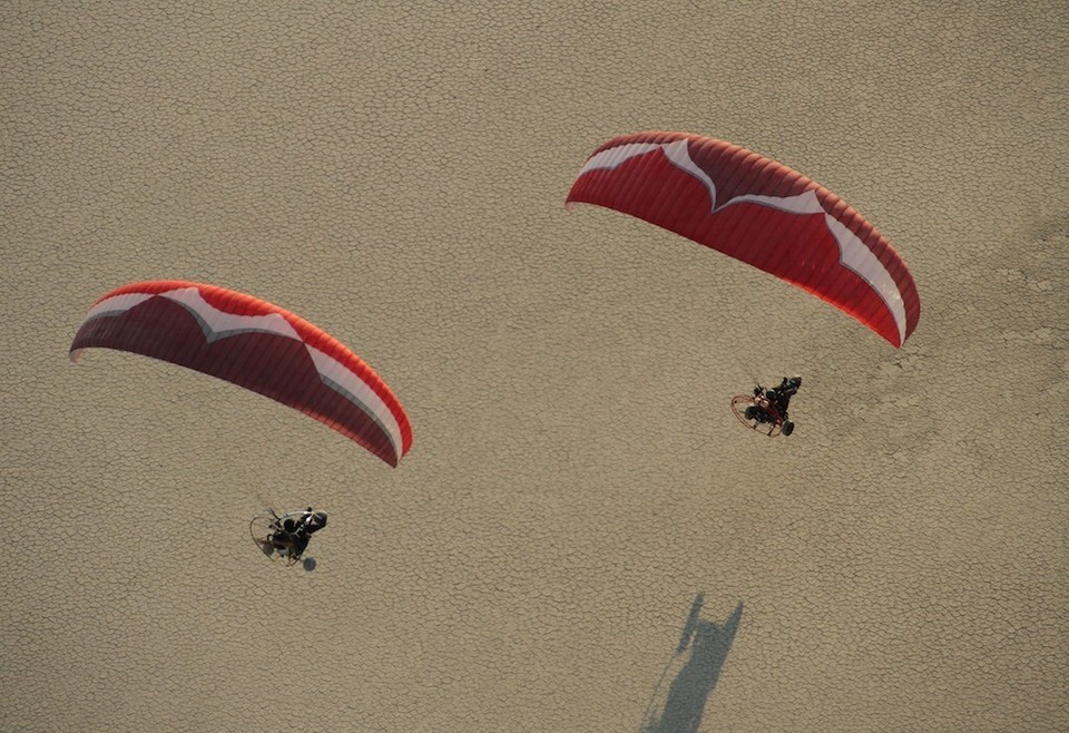 Used TrikeBuggy Bullet Paramotor Powered Paraglider with a Fresh Breeze ...