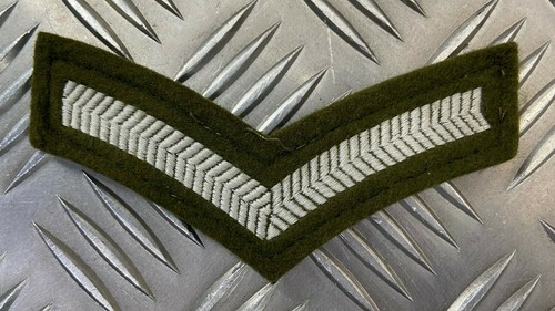 Genuine British Army No2 Lance Corporal Stripes / Chevrons / Badge ...