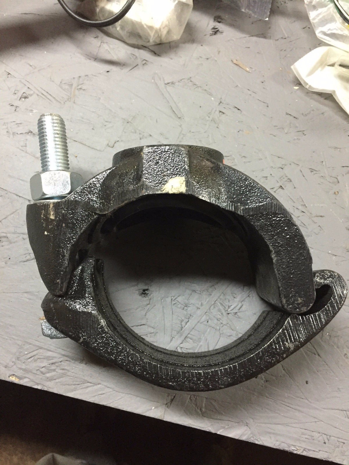 Skinner Seal Cast Iron Service Saddle 4 CI Pipe 4x1 1/4 Emergency Pipe ...