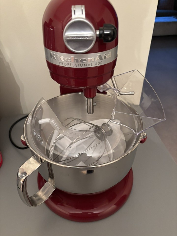 Kitchenaid 6 quart bowl-lift stand mixer Model KP26M1XQ3 Color Gloss ...