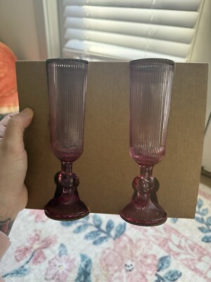 💞 Target Bullseye Valentine’s Day Pink Heart Champagne Glasses Ribbed ...