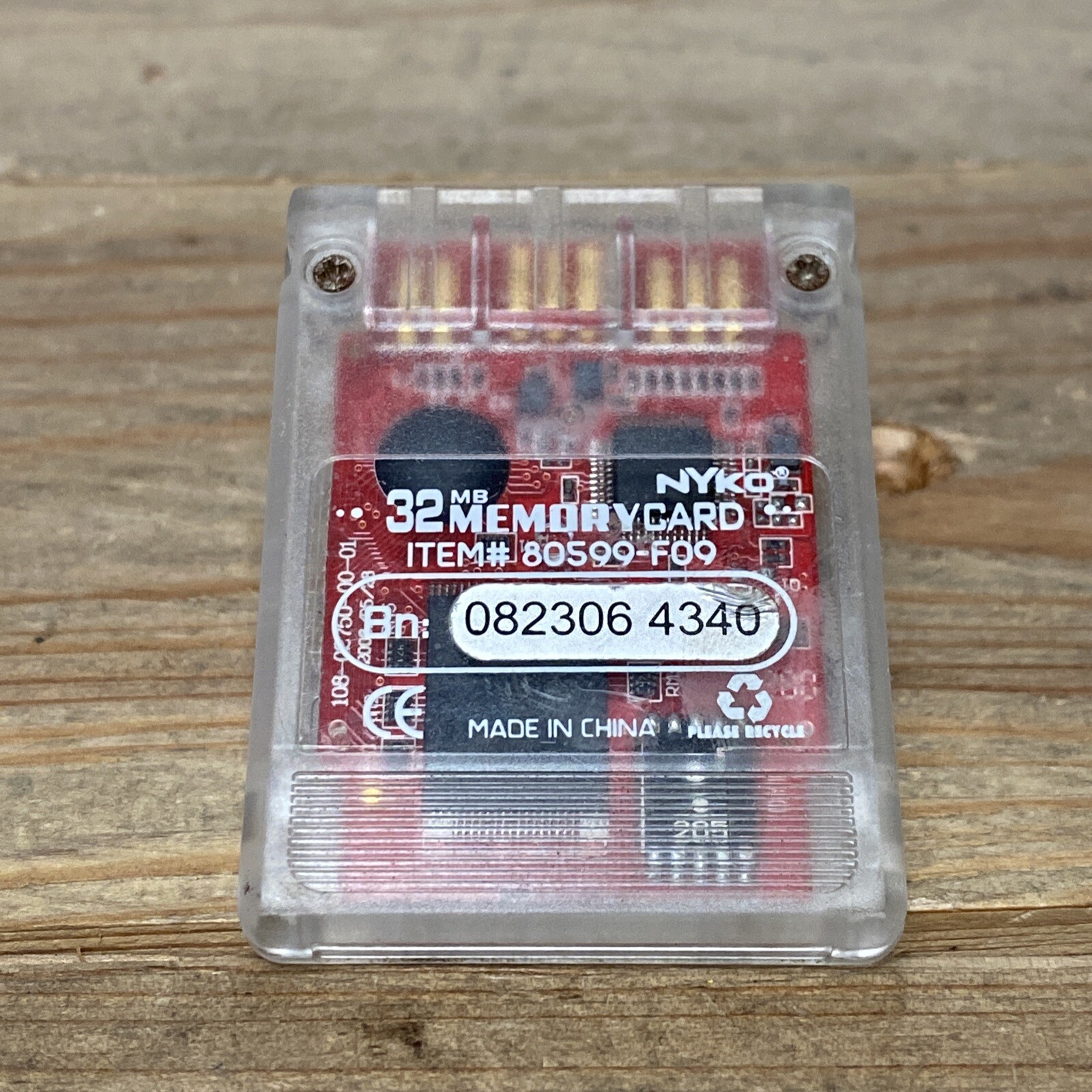 Nyko 32MB Memory Card for Sony Playstation 2, Clear/ Red 80599-F09 Used ...
