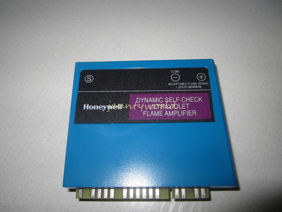 NEW ONE R7861A 1034 R7861A1034 Honeywell Flame Amplifier R7861 A 1034 ...