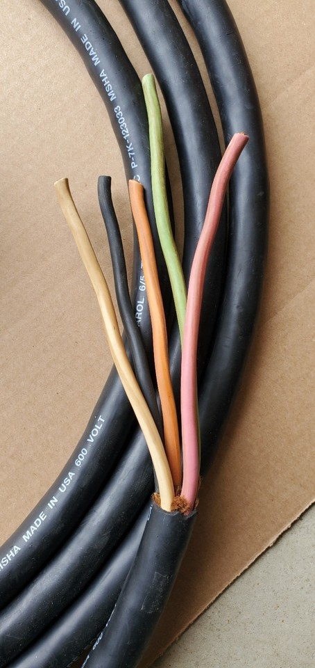 Hubbell 560C9W, 60 Amp, 120/208 Volt, Pin and Sleeve Female Connector ...